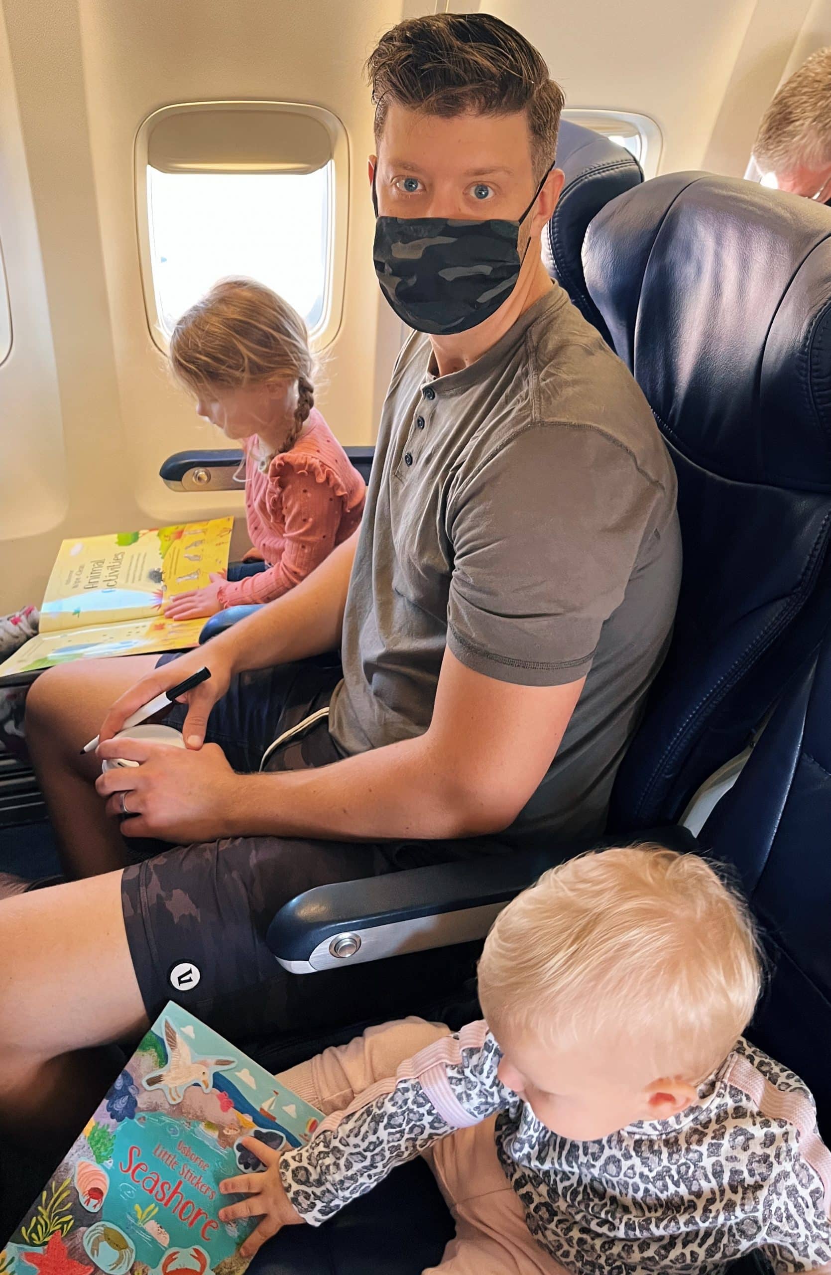 27 Tips For Flying With Kids, Babies, and Toddlers - Ruth Nuss