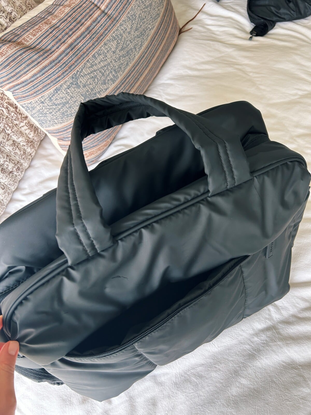 CALPAK Luka Duffel Review (2 years later!)