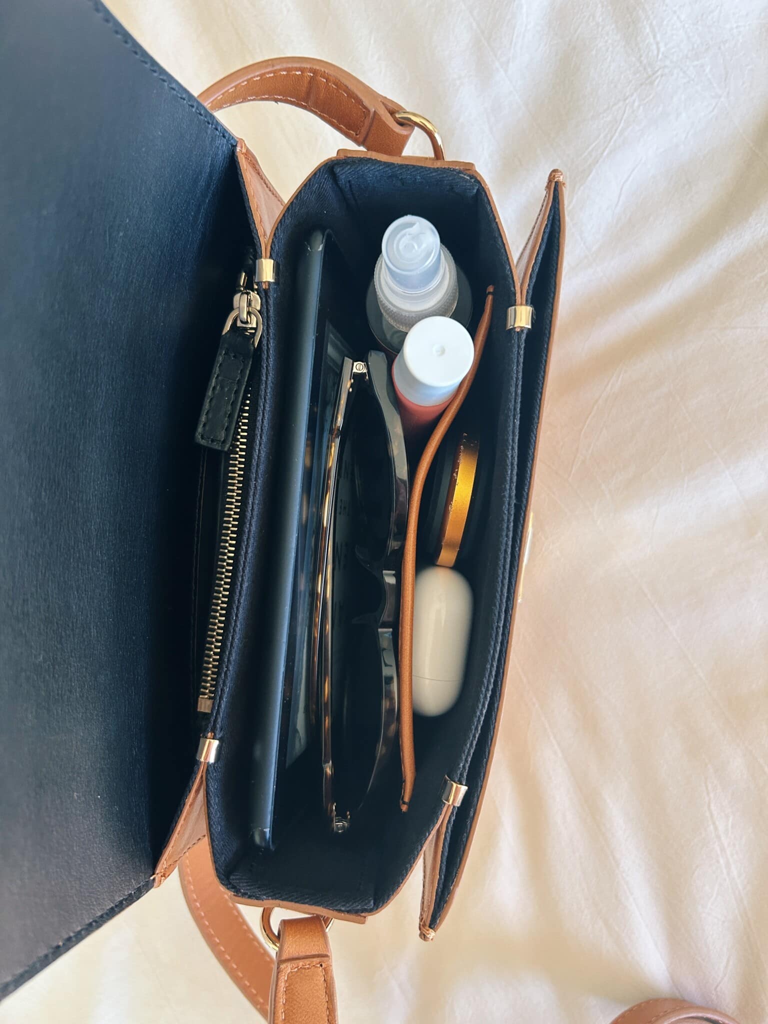 My Sézane Milo Bag Review + 2 Year Update - Ruth Nuss